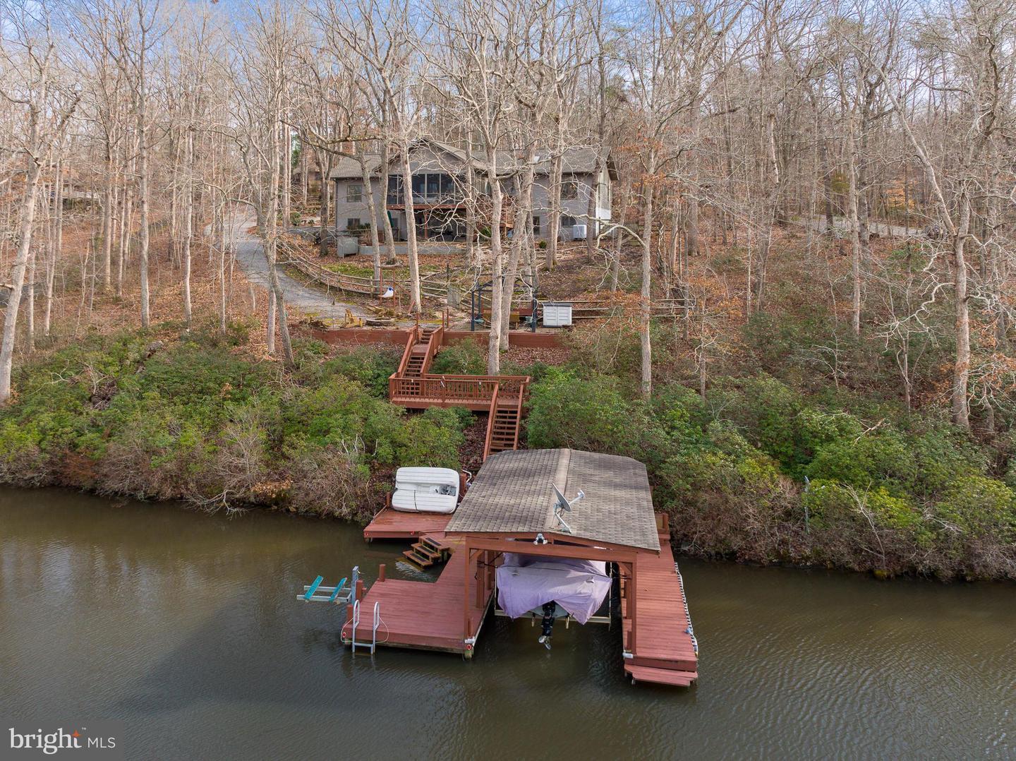 The Ashley Hoffman Group – Top Realtors at Lake Anna